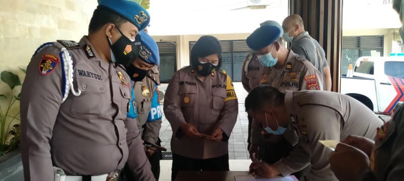 Propam Polres Klungkung Periksa Senpi Genggam Perorangan | Bali Tribune Propam Polres Klungkung Periksa Senpi Genggam Perorangan | Bali Tribune